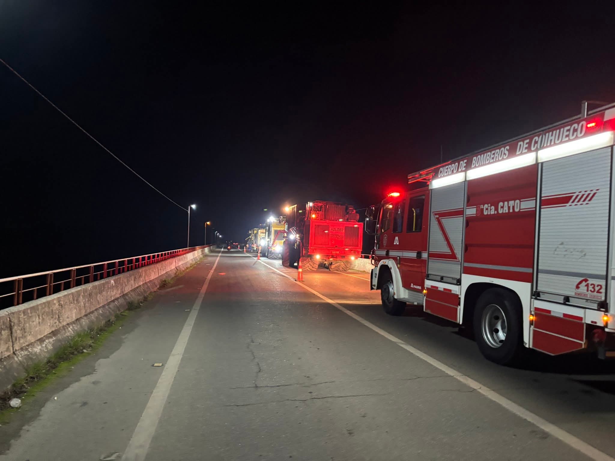 Derrame de hidrocarburo movilizó a bomberos de Coihueco. - ÑUBLE ONLINE